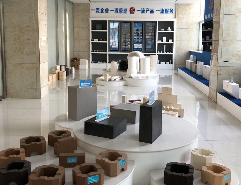 List of commonly used refractory materials for glass metling furnaces ...