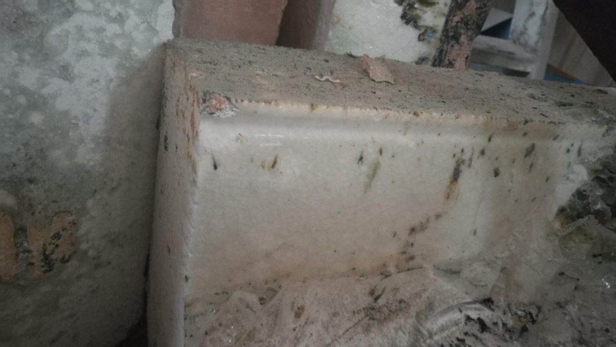 The solutions for the feeder defects of the glass furnaces - Yumin ...